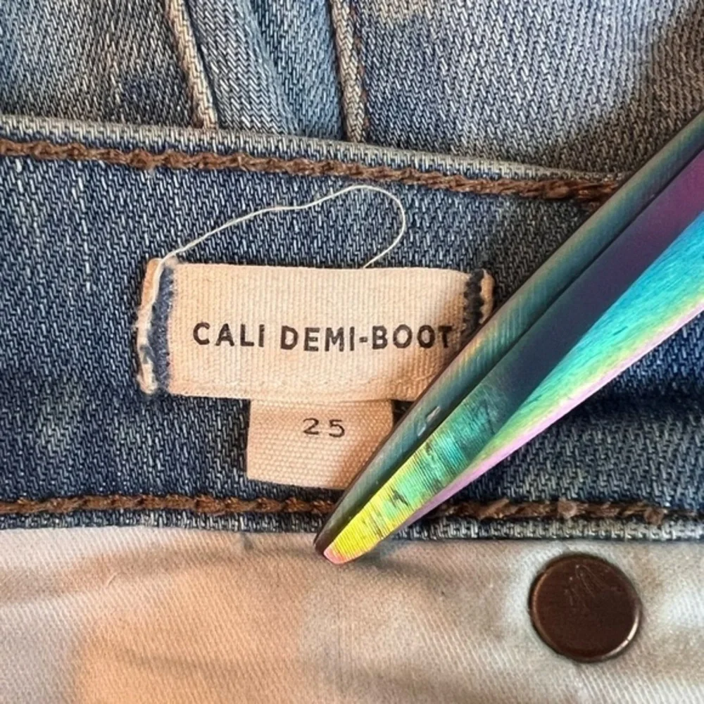 Madewell | Jeans | Madewell Cali Demiboot Women 25 Raw Chewed Hem 5 ...